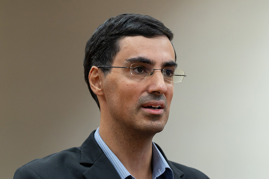 People | Nanomaterials and Electronics Group